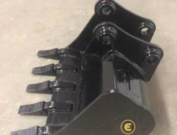 East Attachments - Excavator Attachments, Rakes & Buckets for Bulldozers