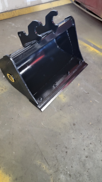 Clean Out Bucket 6k-10k MACHINE - East Attachments