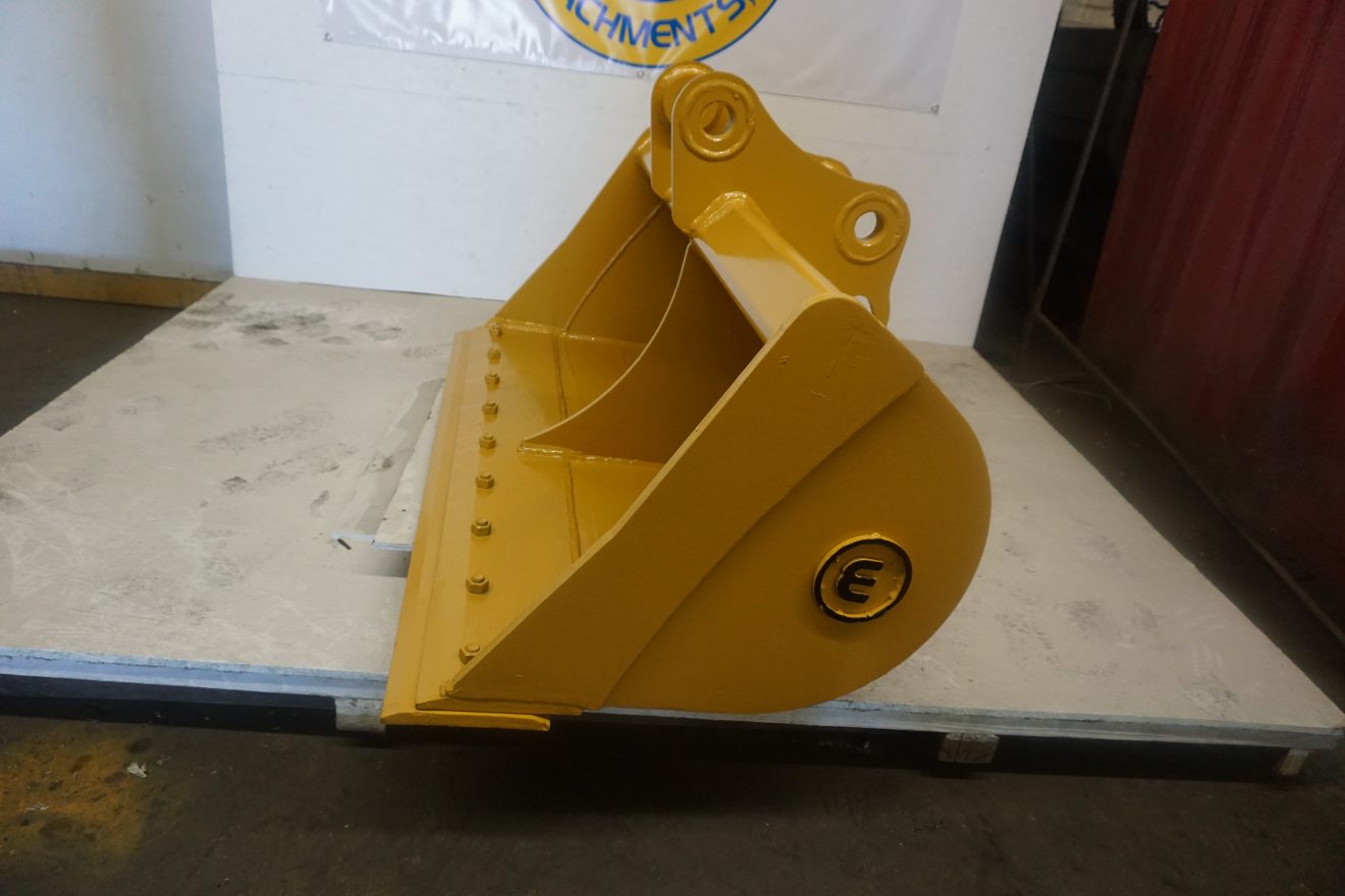 Clean Out Bucket 14k-18k MACHINE - East Attachments