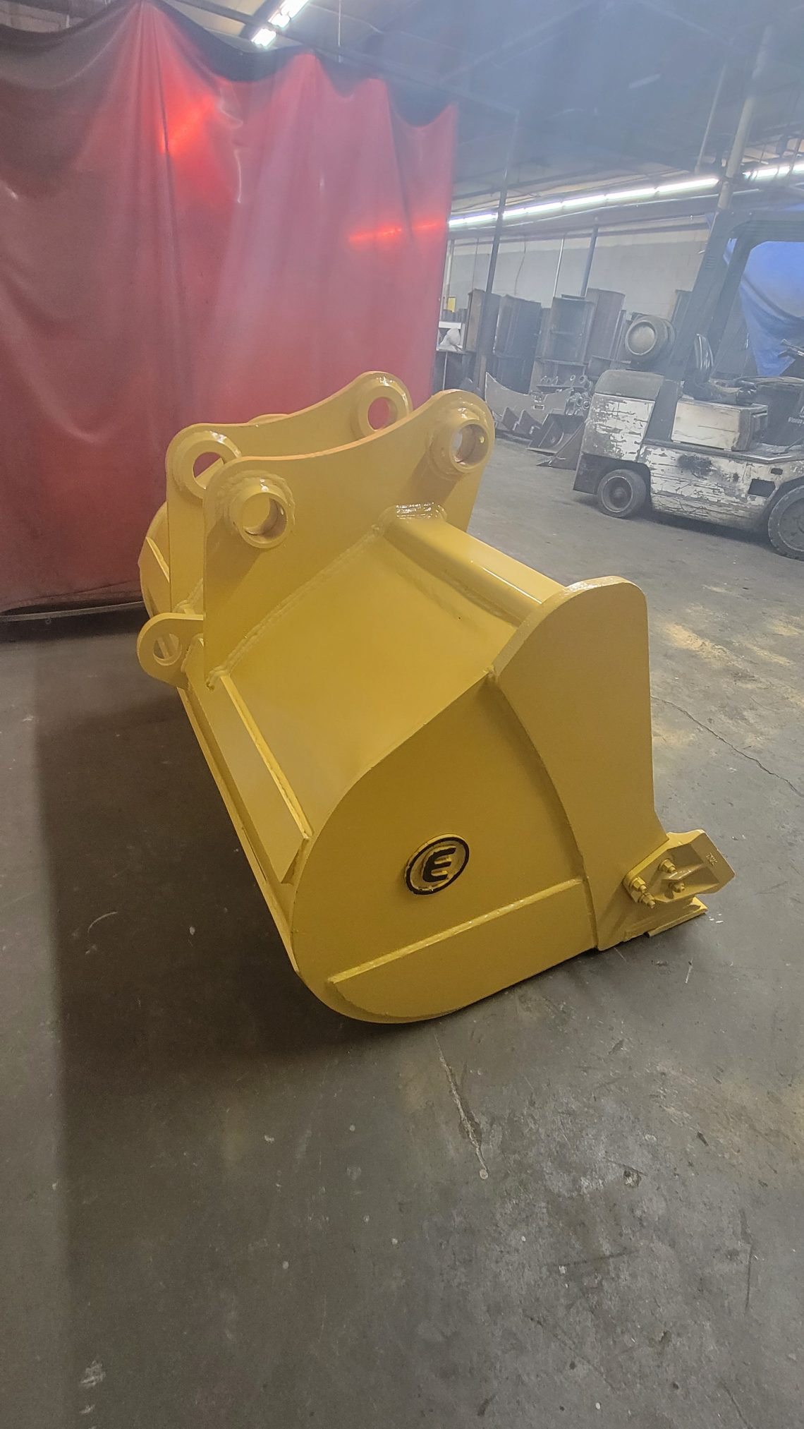 Clean Out Bucket 80k-100k MACHINE - East Attachments