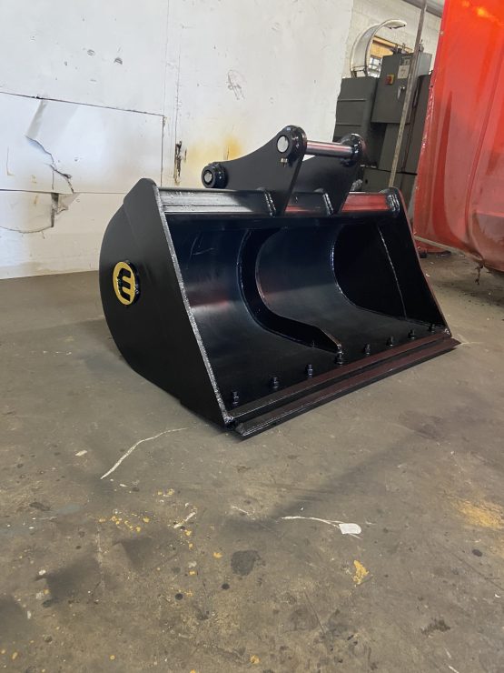 Clean Out Bucket 24k-30k MACHINE - East Attachments