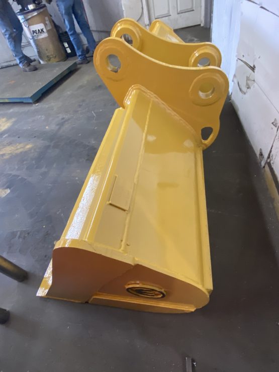 Clean Out Bucket 30k-40k MACHINE - East Attachments