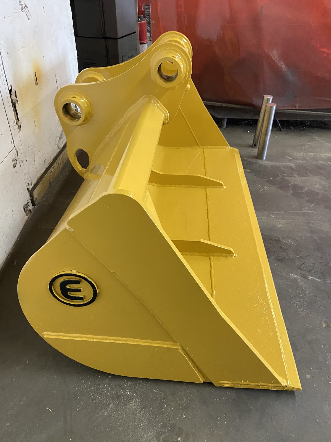Clean Out Bucket 30k-40k MACHINE - East Attachments