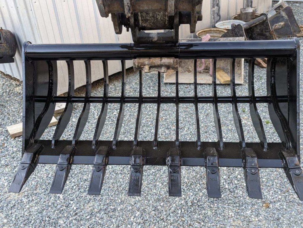 Skeleton Bucket - East Attachments