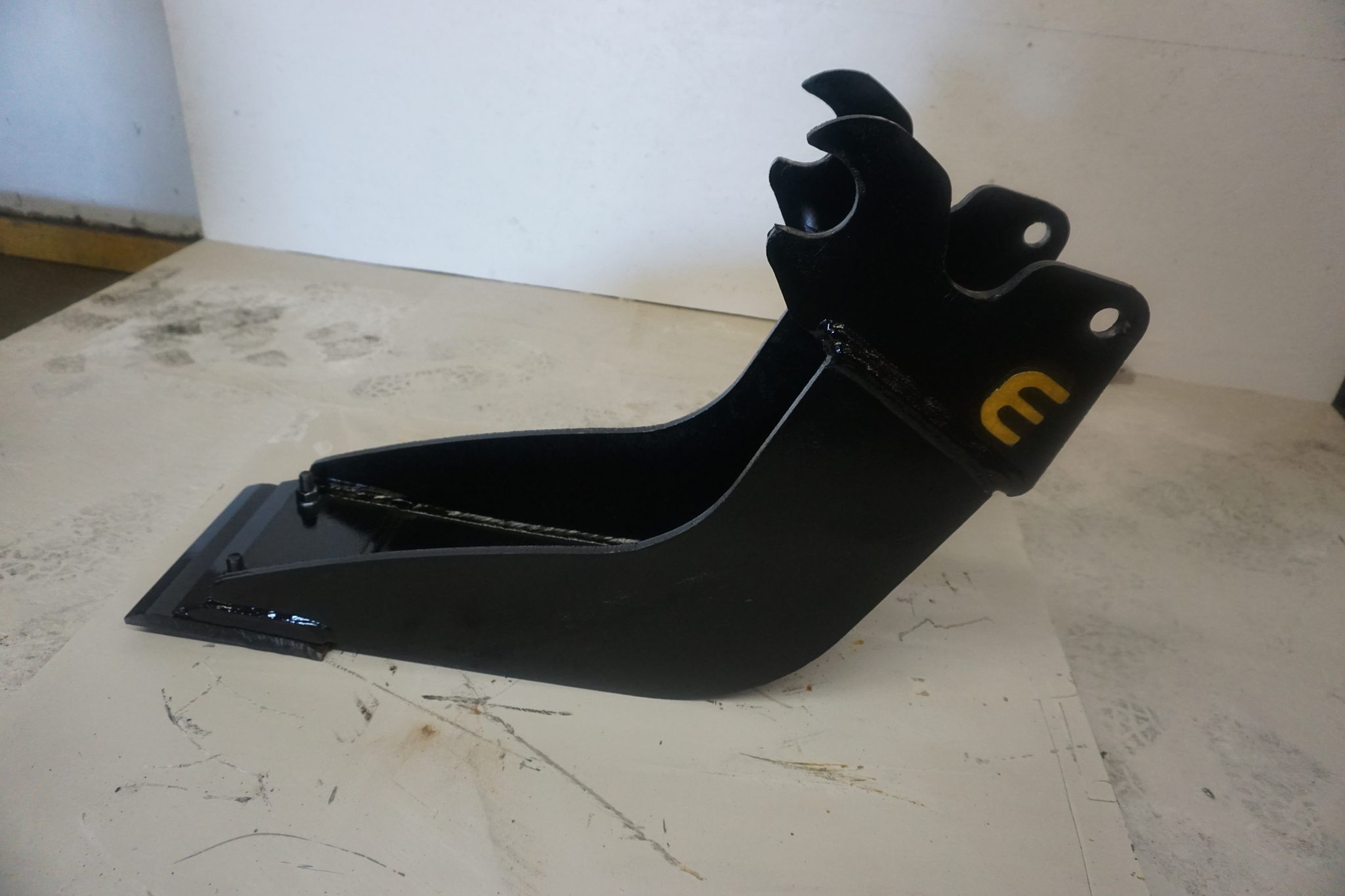 EA Cribbing bucket 0609 - East Attachments